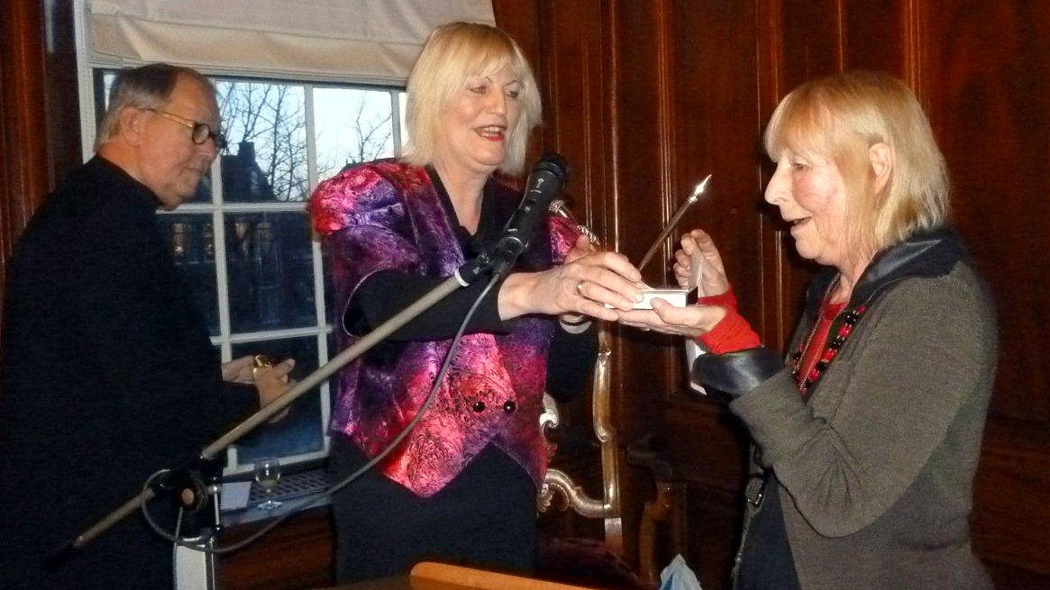 Marja van der Veen de nieuwe DongeraDichteres - RTV NOF