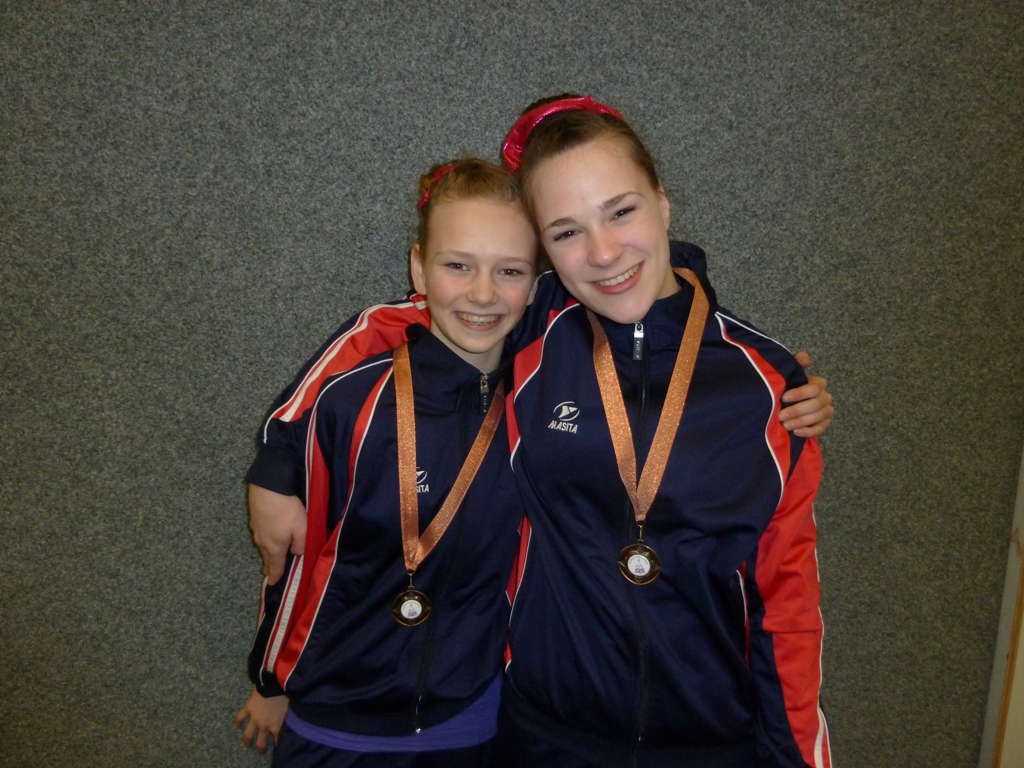 Podiumplaats voor Elsien Zijlstra en Femke Postma - RTV NOF Nieuws