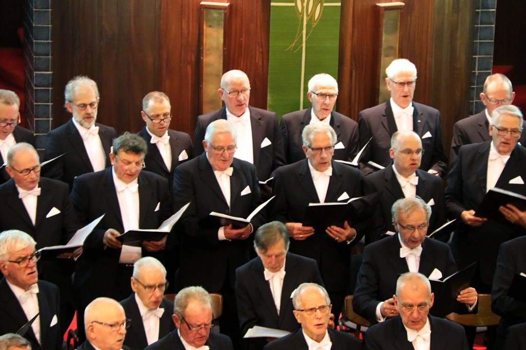 Mannenkoor Pro Rege in de Oosterkerk - RTV NOF Nieuws Mannenkoor Pro Rege in de Oosterkerk - RTV NOF Nieuws