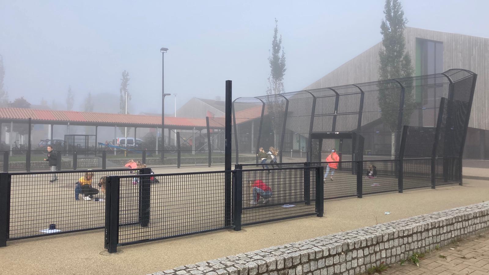 VIDEO: Buitenlesdag voor leerlingen basisschool CBS De Welle in ... VIDEO: Buitenlesdag voor leerlingen basisschool CBS De Welle in ...
