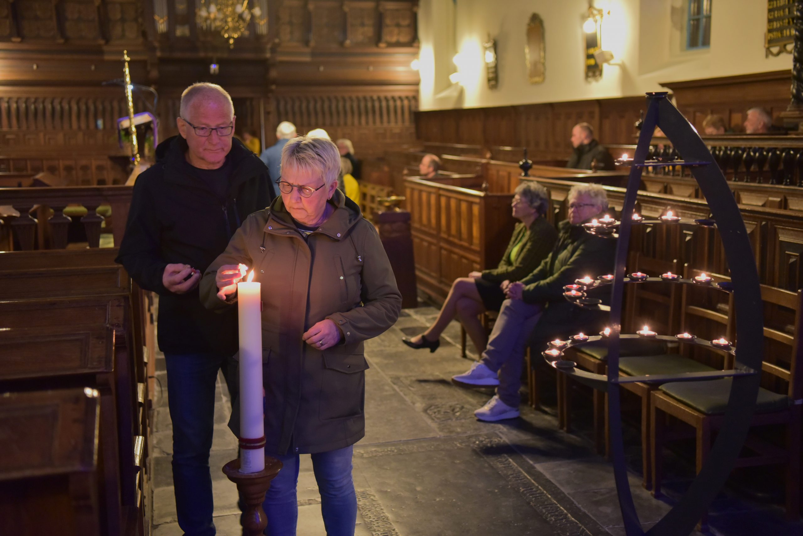 Lichtje ontsteken en avondgebed voor Oekraïne - RTV NOF Nieuws