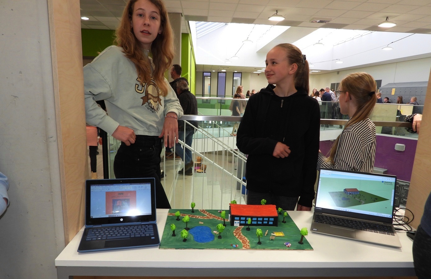 Burgemeester Kramer kiest een nieuw gebouw voor Kollum - RTV NOF Nieuws