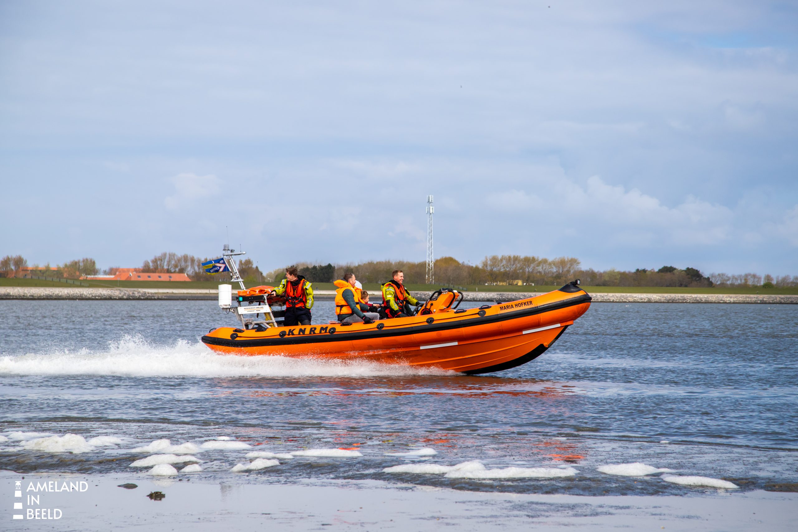 Reddingbootdag in de Ballumerbocht op Ameland - RTV NOF Nieuws