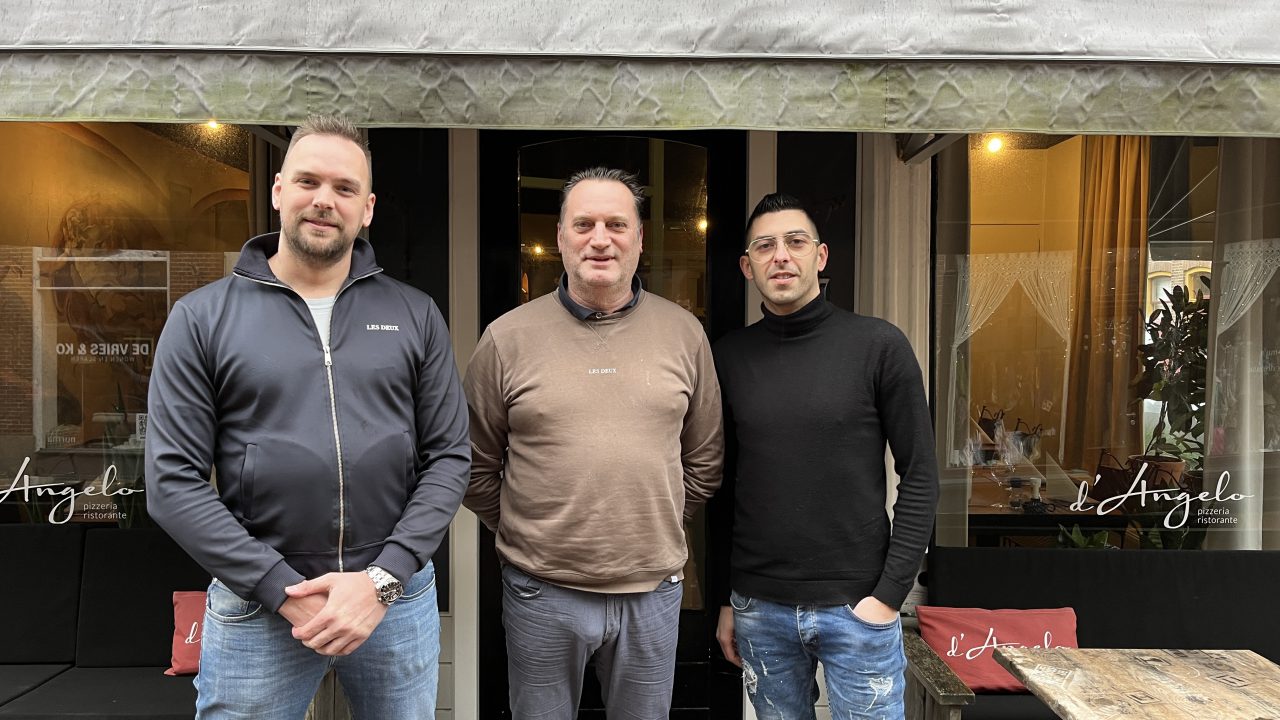 VIDEO: d'Angelo in Dokkum wordt de Waard van Napels - RTV NOF Nieuws