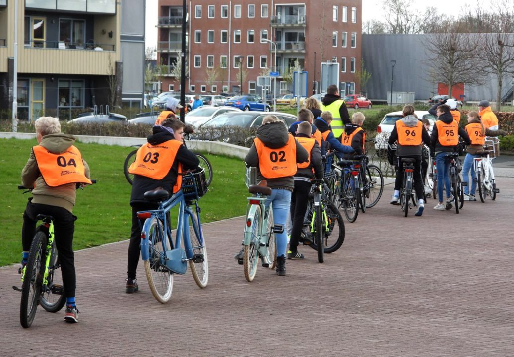 Praktisch verkeersexamen in Kollum - RTV NOF Nieuws