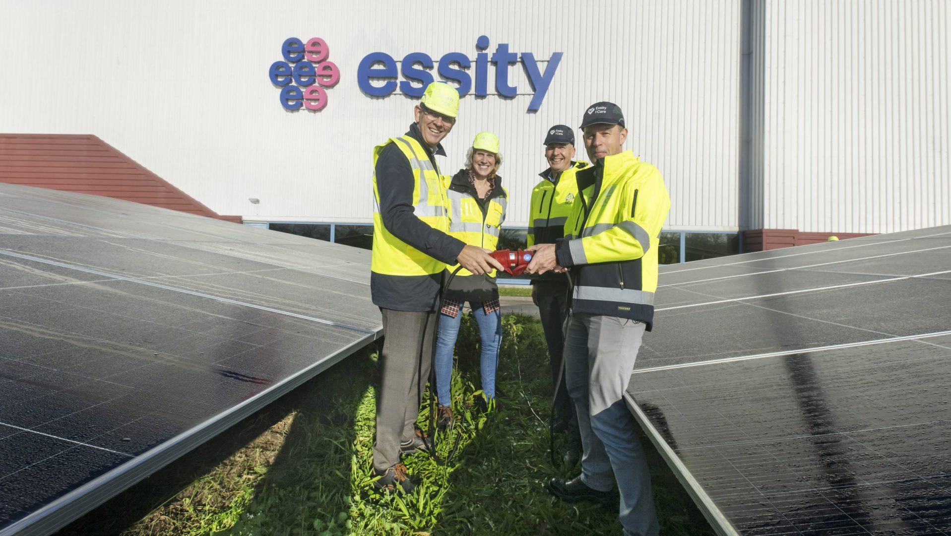 Zonnepark Essity officieel geopend op de Dag van de Ondernemer - RTV ...