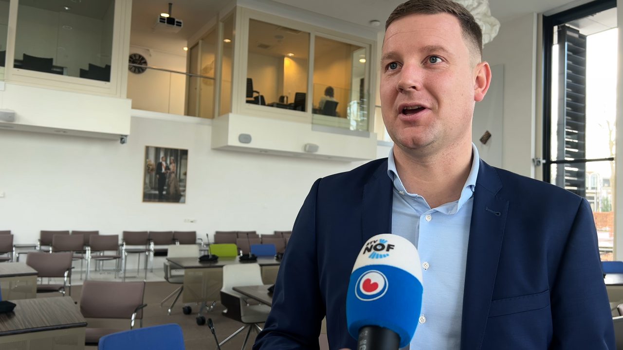 VIDEO: Jouke Spoelstra (34) wordt nieuwe burgemeester gemeente ...