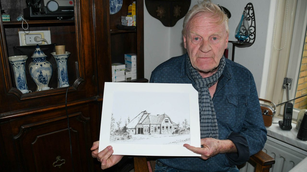 Expositie van pentekeningen van Derk van der Kloet - RTV NOF Nieuws