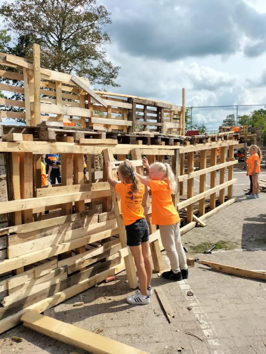 Hallum viert 33e editie van Spikerdoarp - RTV NOF Nieuws